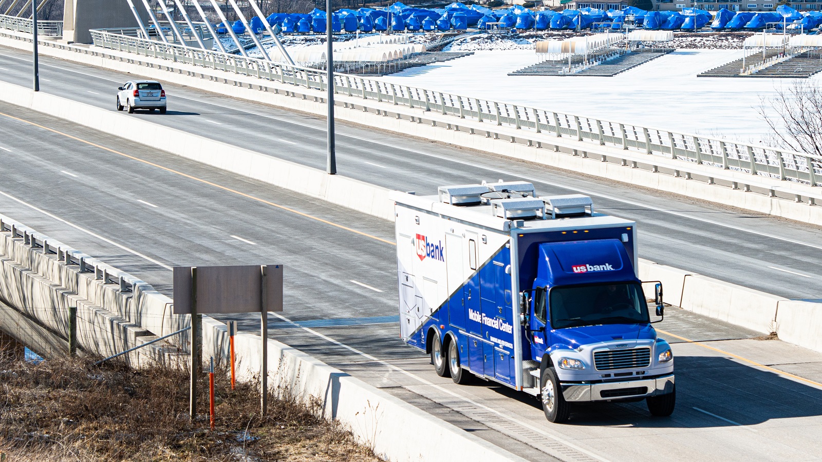 This U.S. Bank branch on wheels brings new meaning to mobile banking ...